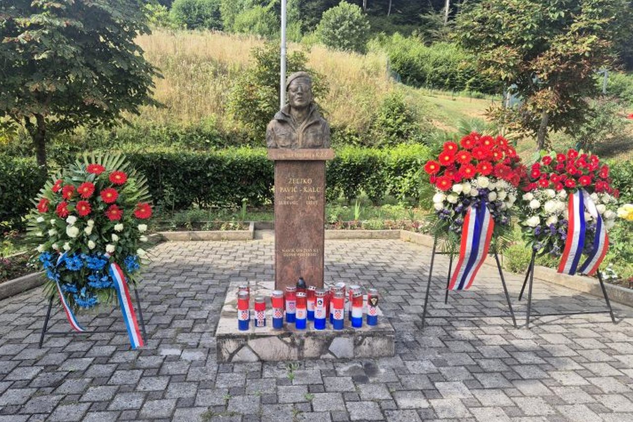 Odana počast Željku Paviću-Kalcu povodom 34. obljetnice pogibije u ...